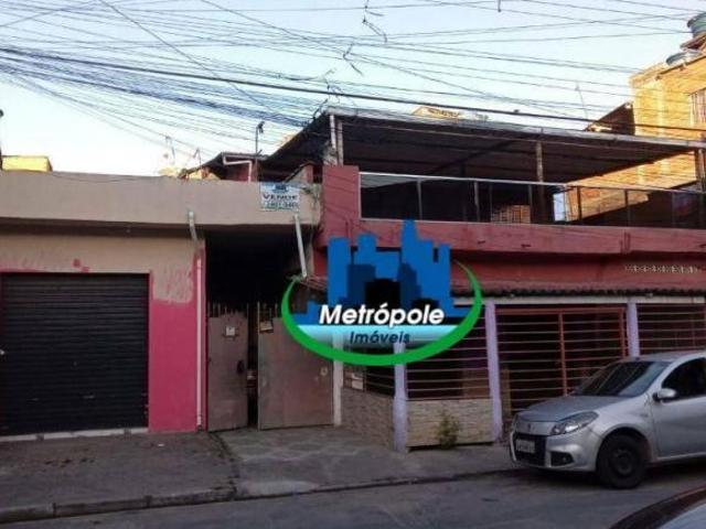 Sobrado com 6 dormitórios à venda, 250 m² por R$ 1.000.000,00 Parque Santos Du