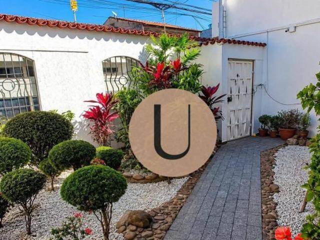 Sobrado com 6 dormitórios à venda, 388 m² por R$ 1.800.000,00 Taboão São Bernardo do Campo/SP