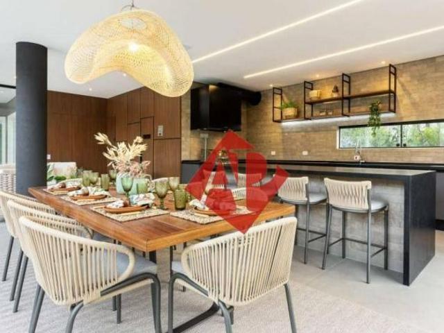 Sobrado com 6 dormitórios à venda, 780 m² por R$ 17.900.000,00 Residencial Tamboré Barueri/SP