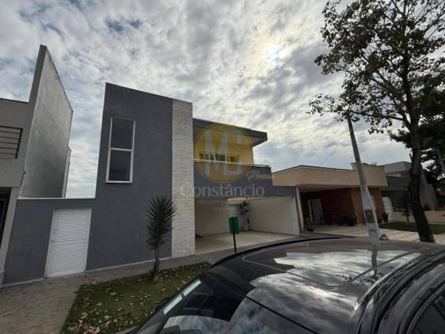 SOBRADO COM 6 QUARTOS, 3 SUITES, 5 VAGA DE GARAGEM TERRAS DO VALE