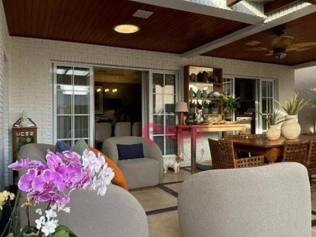 Sobrado com 6 quartos à venda, 480 m² por R$ 5.600.000 Tamboré Santana de Parnaíba/SP
