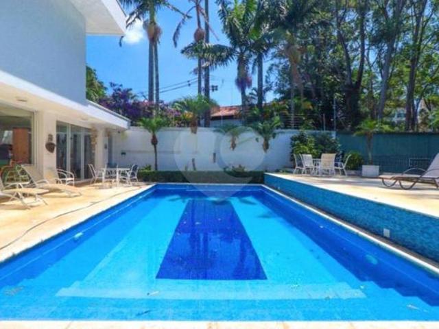 Sobrado com 6 quartos à venda em Vila tramontano SP