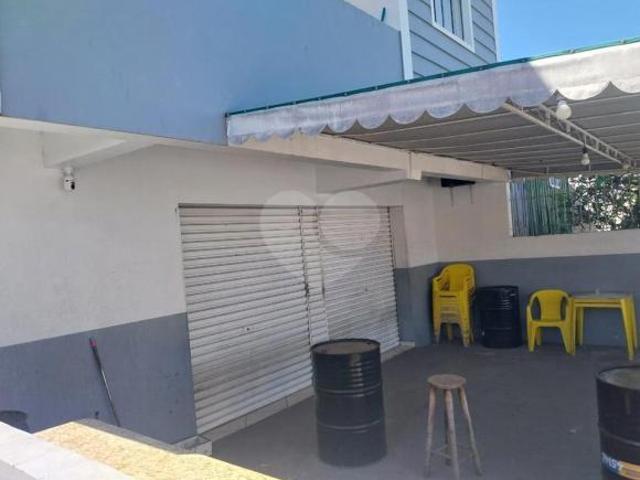 Sobrado com 6 quartos à venda em Capão raso PR