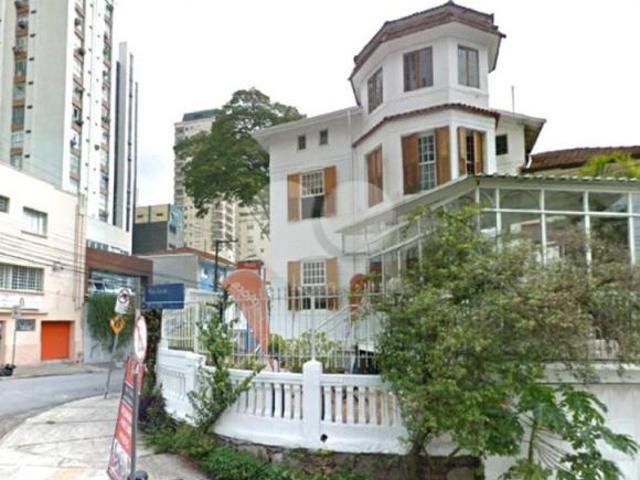 Sobrado com 6 quartos à venda em Higienópolis SP