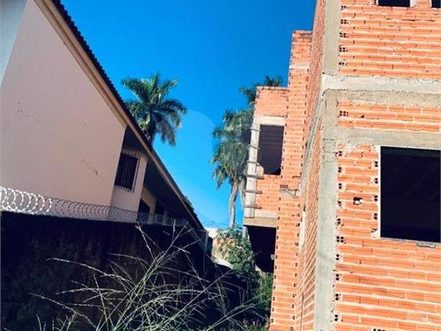 Sobrado com 6 quartos à venda em Parque Santa Mônica SP