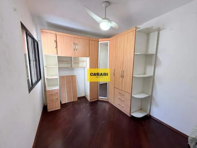 Sobrado com 6 Quartos para alugar, 208m² Anchieta