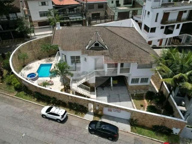 Sobrado com 6 quartos à venda em Jardim Franca SP