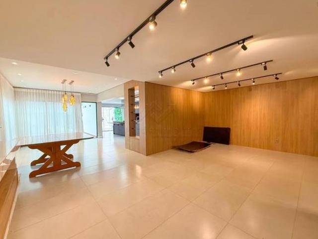 Sobrado com 7 dormitórios à venda, 386 m² por R$ 4.200.000,00 Jardim Santo André/SP