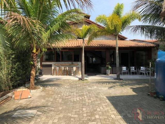 Sobrado com 7 dormitórios à venda por R$ 1.690.000,00 Boracéia Bertioga/SP
