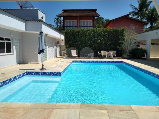 Sobrado com 7 quartos à venda em Morada da praia SP