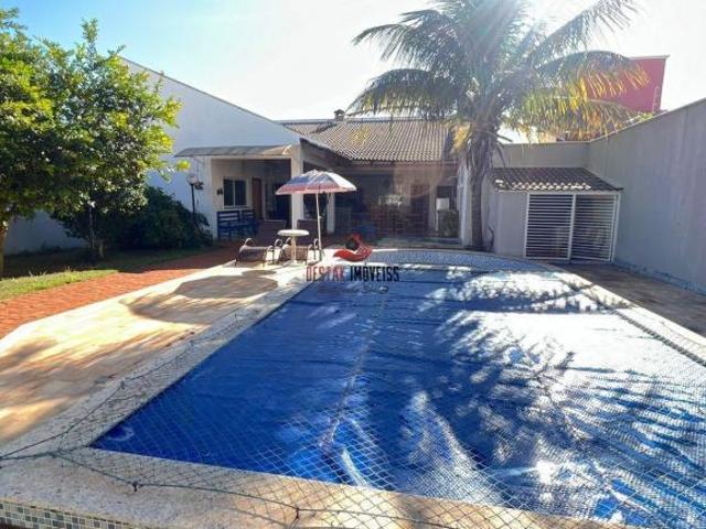Sobrado com 7 quartos à venda no Bairro Morada da Colina Uberlândia/MG