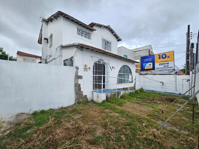 Sobrado com 7 Quartos e 5 banheiros à Venda, 322 m² por R$ 1.200.000