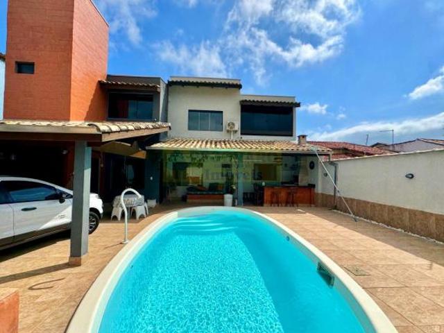Sobrado com 7 Suítes, Piscina e Área Gourmet ? Excelente Oportunidade de Negócio