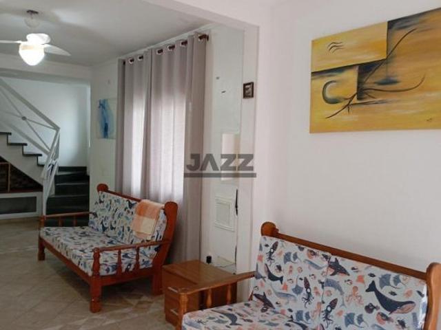 Sobrado com 84m² em Villagio a 500 metros da praia Maitinga, Bertioga/SP