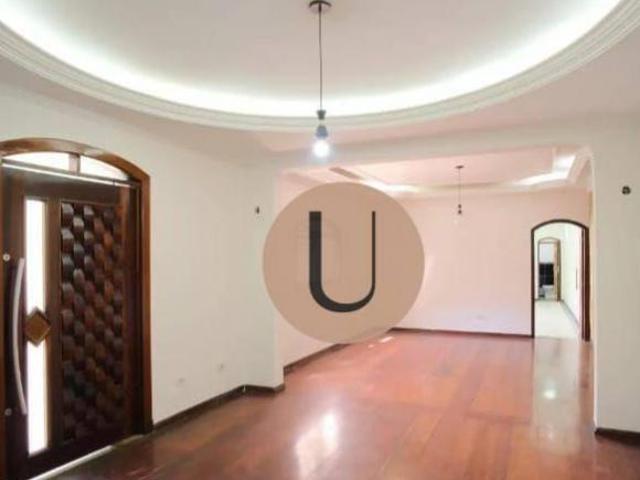 Sobrado com 8 dorms e 9 vagas Ideal para moradia ou clínicas de alto padrão no Tatuapé