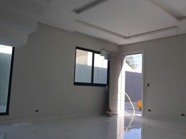 Sobrado com 97,53m² 3 quartos, à venda, no bairro Uberaba em Curitiba