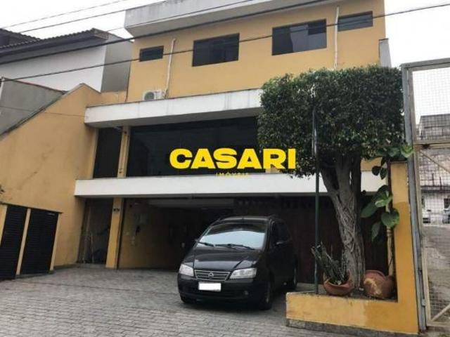 Sobrado com 9 Suítes à Venda no Jardim do Mar – Excelente para Comércio e Clínica com Renda Garantid