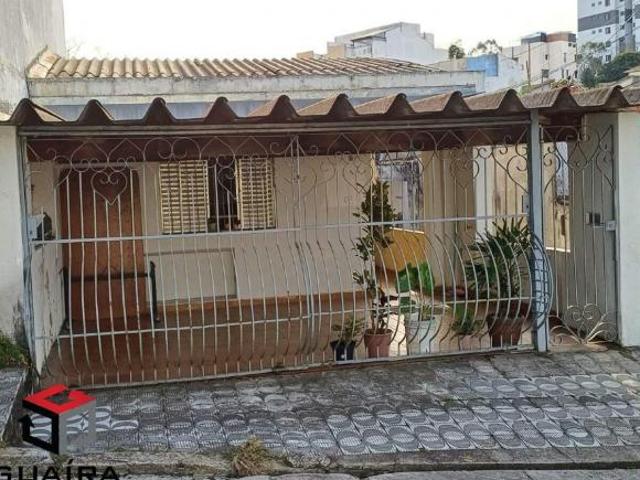 Sobrado com 03 casas em Santo André