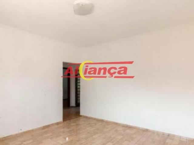 Sobrado com 03 dorm, 02 vagas, na Vila São Jorge Guarulhos, doc ok