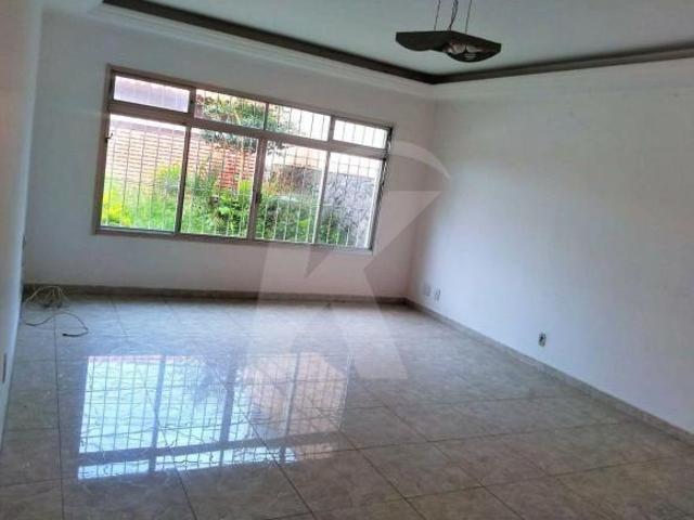 Sobrado com 03 Dormitórios 01 Suíte 02 salas e 03 Vagas Casa Verde!