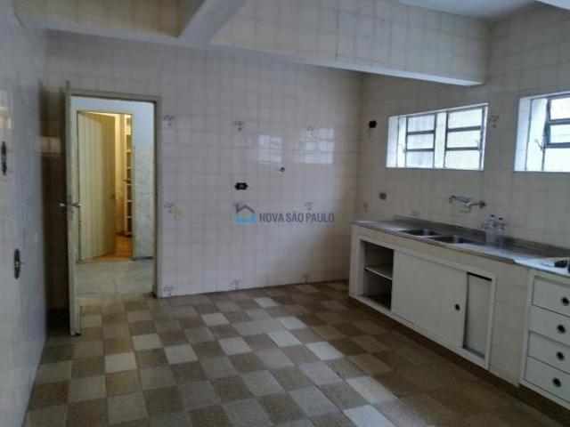 Sobrado Com 03 Dormitórios, 01 Suíte Próximo Metro jabaquara