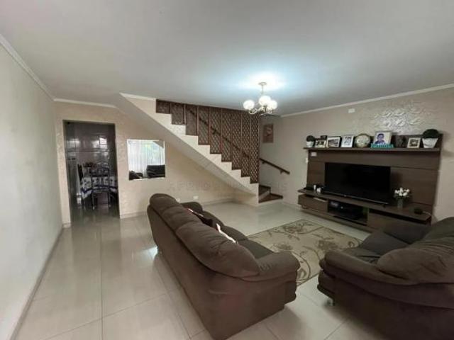 Sobrado com 03 dormitórios á venda, 240 m² no bairro Vila Scarpelli Santo André/SP