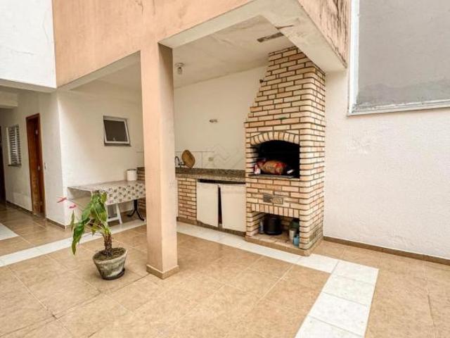 Sobrado com 03 dormitórios á venda, 232m²no bairro Vila Guiomar Santo André/SP