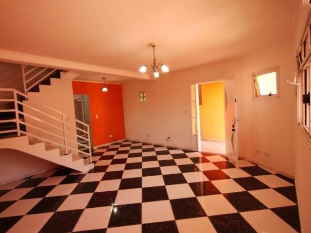 Sobrado com 03 dormitórios para venda e locação, 140 m² na Vila Tibiriçá Santo André/SP