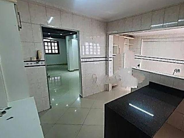 Sobrado com 03 dormitórios para venda e locação, 184 m² no bairro Parque Jaçatuba Santo André/SP