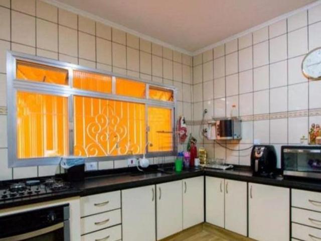 Sobrado com 03 dormitórios para venda e locação, 218 m² no bairro Vila Floresta Santo André/SP