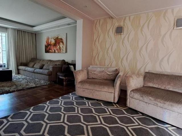 Sobrado com 03 dormitórios para venda e locação, 231 m² na Vila Alzira Santo André/SP