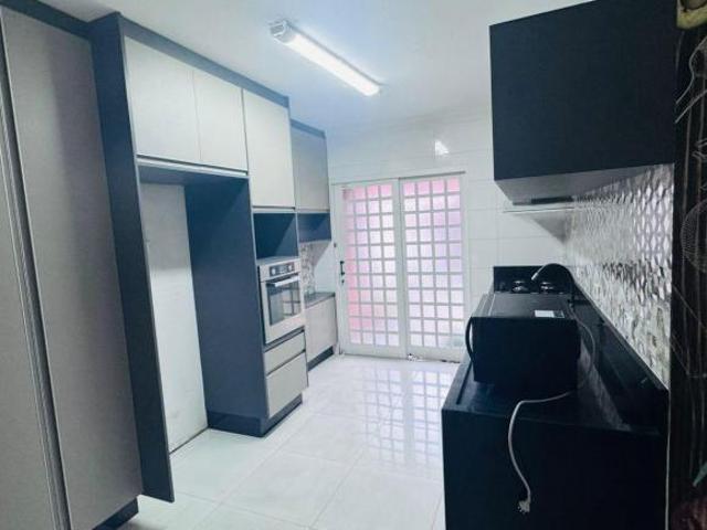 Sobrado com 03 quartos para venda ou locação, 210 m² em Utinga Santo André/SP