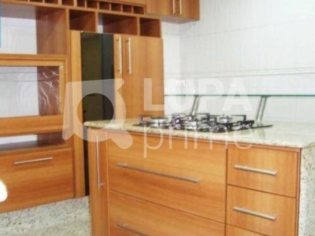 SOBRADO COM 03 QUARTOS PARA VENDA NA VILA MARIA