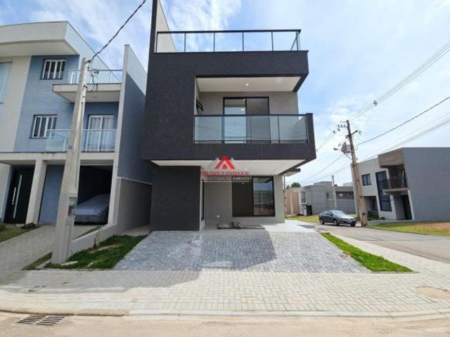 Sobrado com 03 suítes, em condomínio com 158m² Costeira São José dos Pinhais