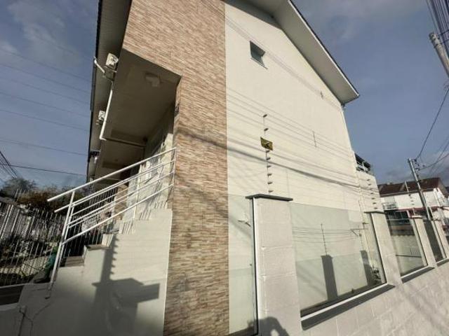 Sobrado com 02 dormitórios á venda no bairro Ana Rech em Caxias do