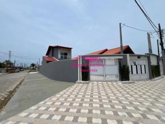 SOBRADO COM 02 QUARTOS E AMPLO ESPAÇO DE QUINTAL Á VENDA NA PRAIA DE MONGAGUÁ