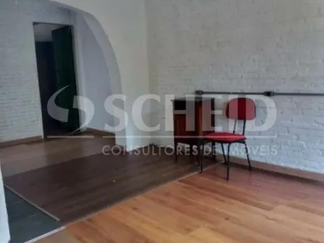 Sobrado com 04 dormitórios em Indianópolis