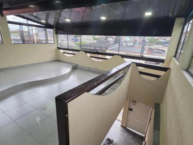 Sobrado com 04 dormitórios à venda, 211 m² por R$ 990.000,00 Vila Progresso Santo André/SP