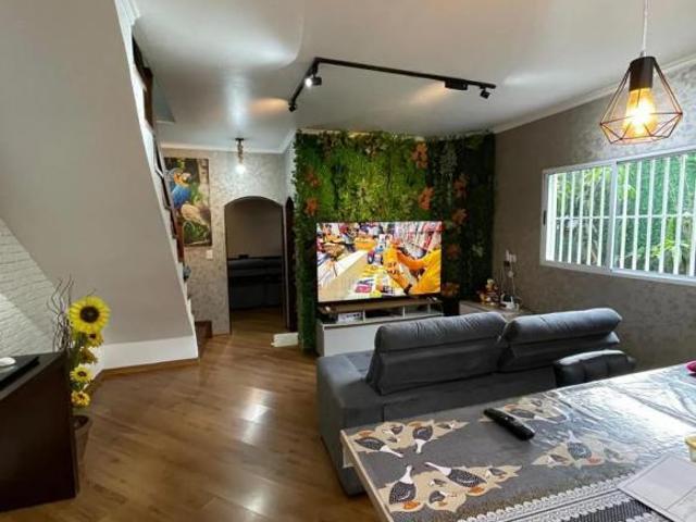 Sobrado com 04 dormitórios à venda, 215 m² por R$ 780.000,00 Jardim Las Vegas Santo André/SP