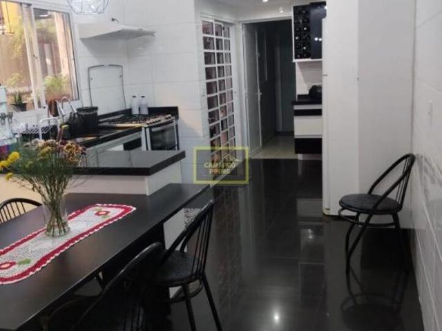Sobrado com 04 dormitórios para venda no Jardim Umarizal