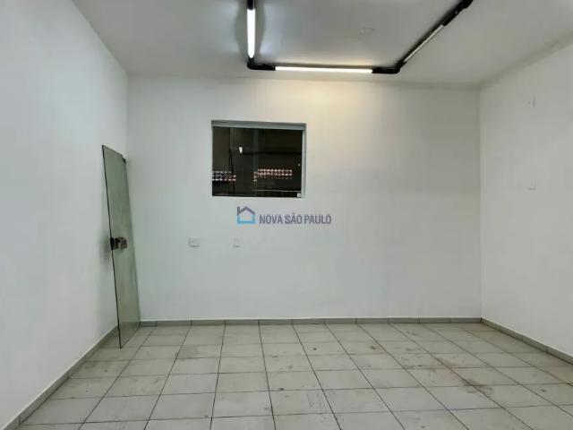 Sobrado com 04 quartos na região do Jabaquara