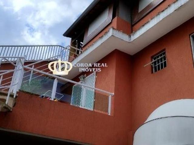 SOBRADO COM 04 QUARTOS E 01 SUÍTE 02 VAGAS LOCALIZADO NA PATRIARCA