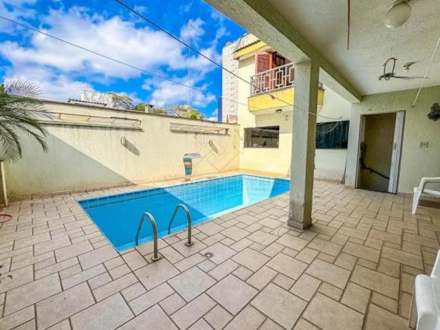 Sobrado com 05 dormitórios à venda, 540 m² no Jardim Santo André/SP