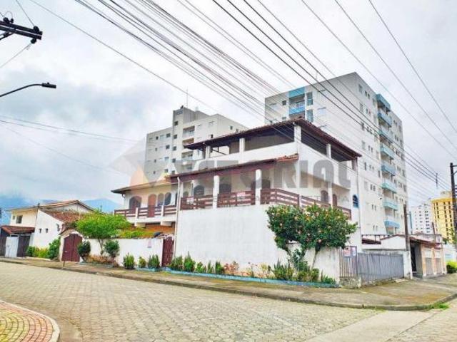 Sobrado com 10 dormitórios à venda, 418 m² por R$ 1.600.000,00 Martim de Sá Caraguatatuba/SP