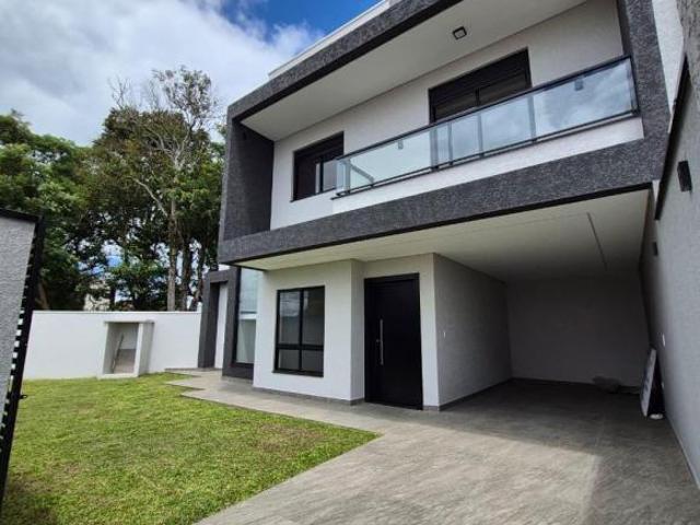 Sobrado com 129m² no Centro, Araucária/PR