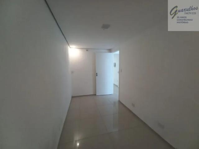 Sobrado com 12 dormitórios para alugar, 450 m² por R$ 7.135,00/mês Vila Galvão Guarulhos/SP