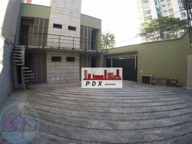 Sobrado com 12 Suítes para Venda