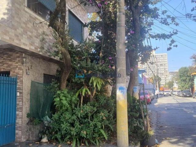 Sobrado com 130 m² na Saúde 3 Dormitórios, Quintal e Vagas
