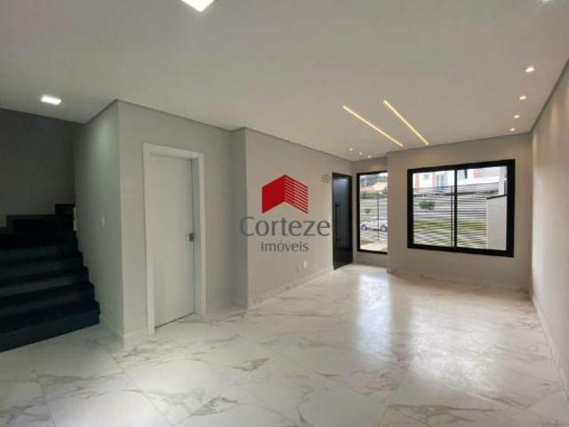 Sobrado com 132,8m² 3 quartos, à venda, no bairro Santa Cândida em Curitiba