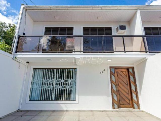 Sobrado com 132 m², à venda no bairro Boa Vista